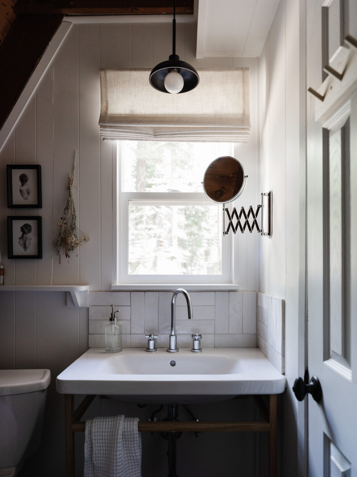 You Can Rent This Rustic Scandi-Style Cabin for Your Next Lake Tahoe ...