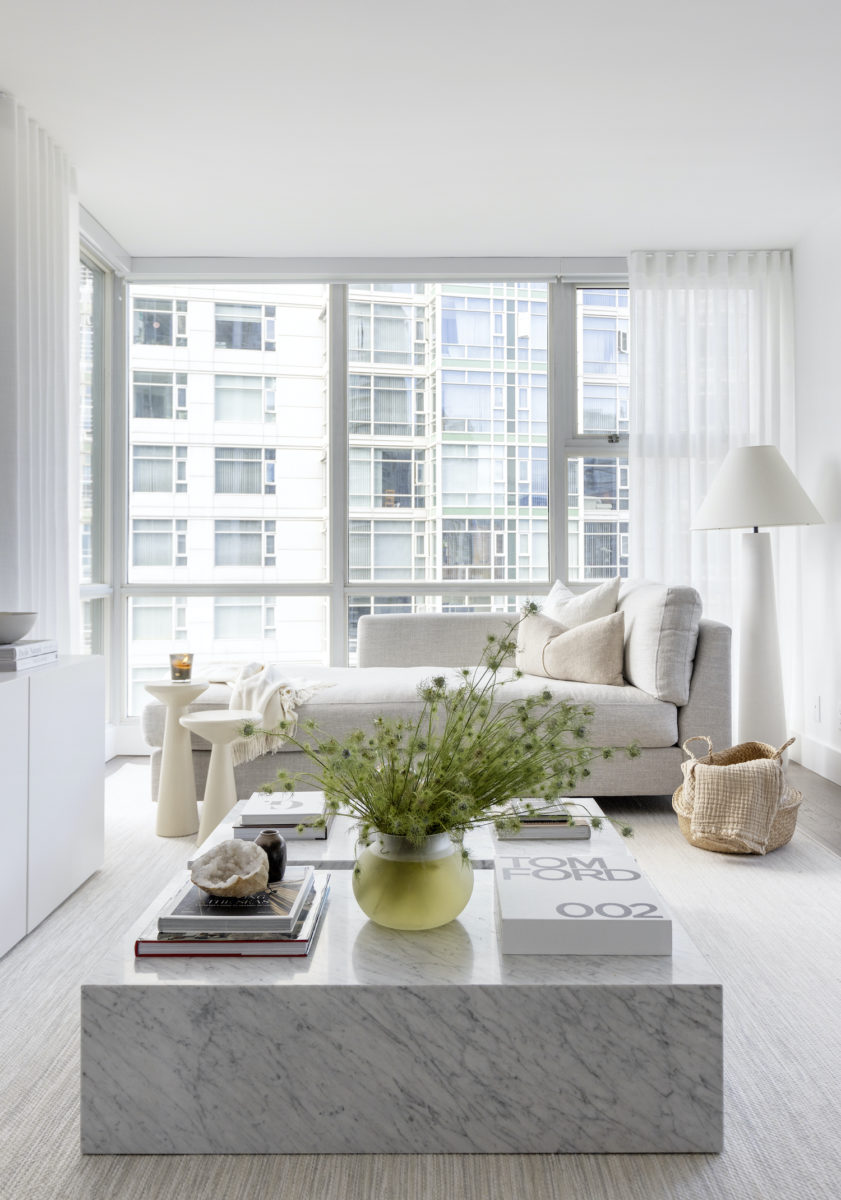 Epic Views Create a Stunning Backdrop for This Sumptuous Vancouver ...