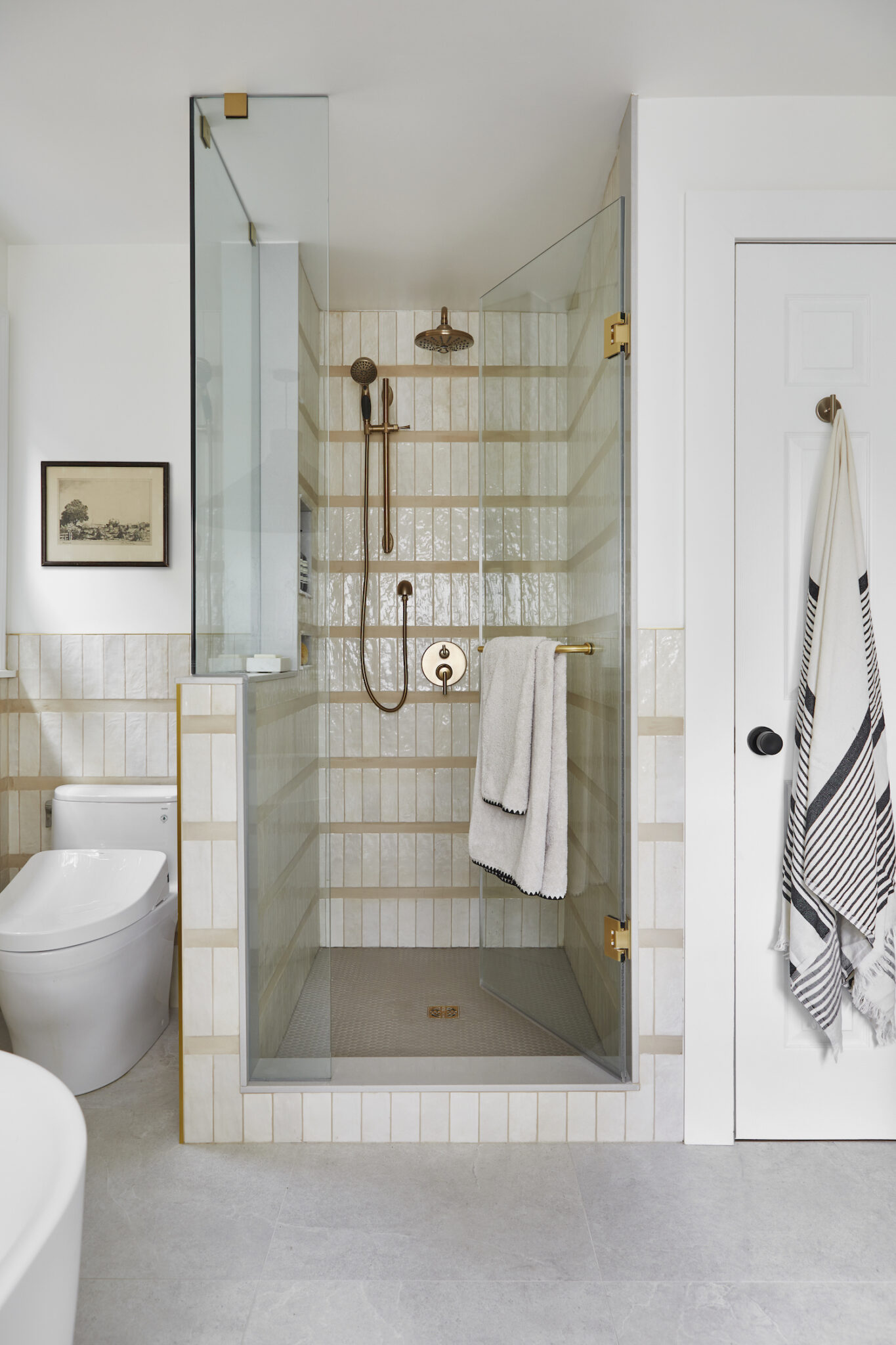 An Earthy Palette Brings Cozy Cabin Vibes to This Toronto Home · Haven