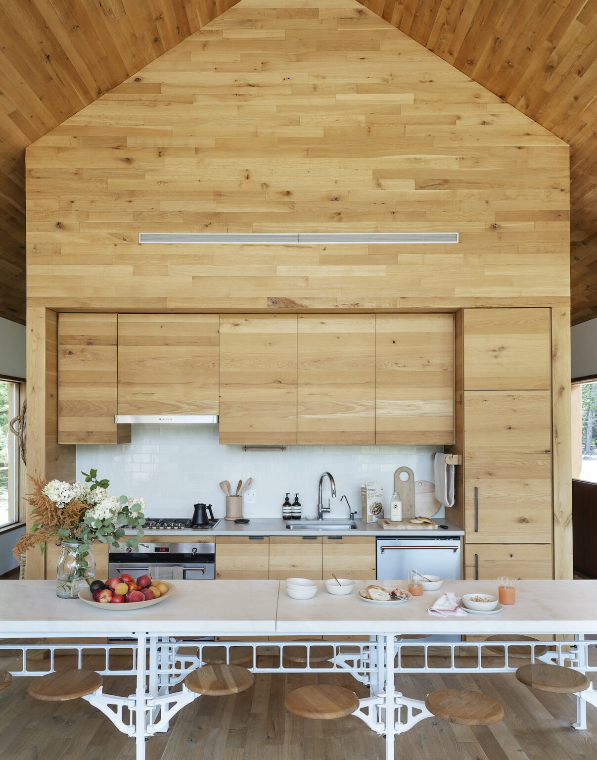 Rustic Camp Meets Modernist Barn in This Sustainable Vacation Retreat ...
