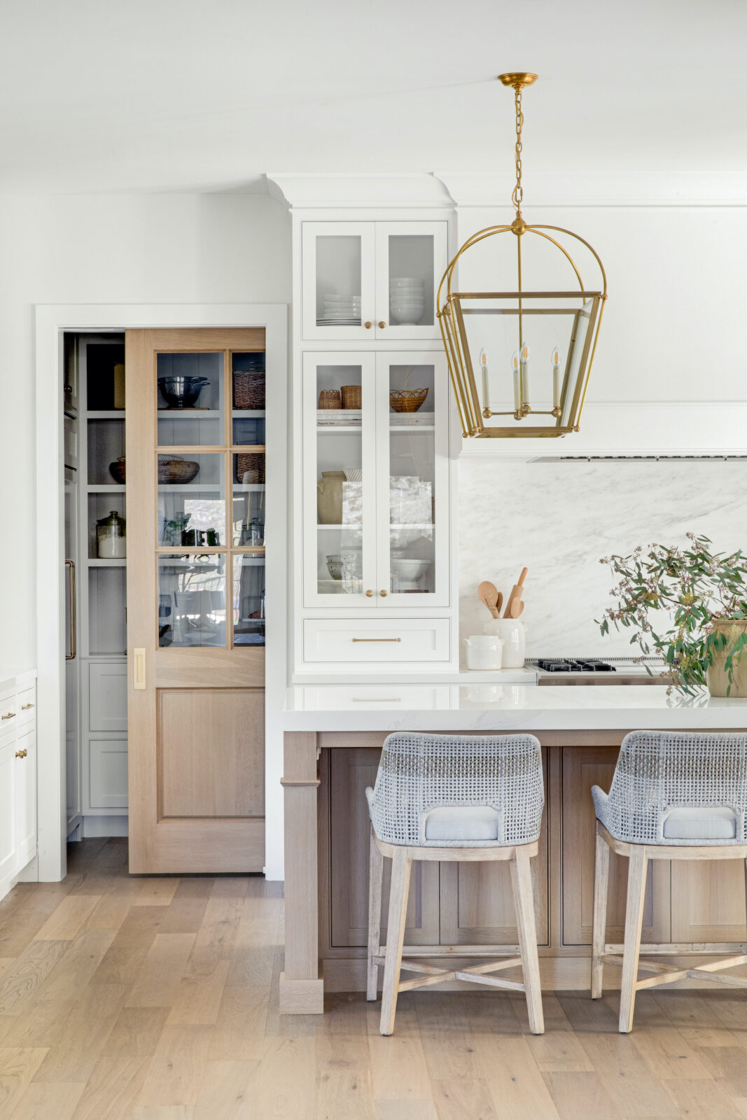 This Rancho Santa Fe Kitchen Has No Refrigerator, and It’s Entirely on ...