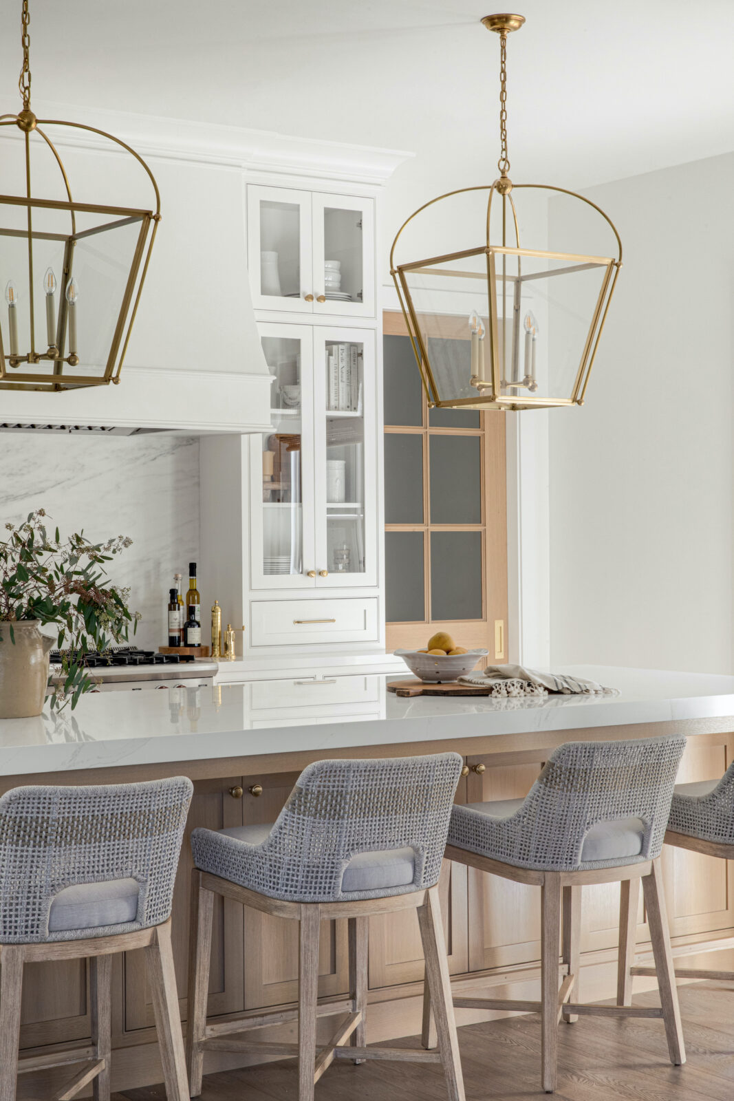 This Rancho Santa Fe Kitchen Has No Refrigerator, and It’s Entirely on ...