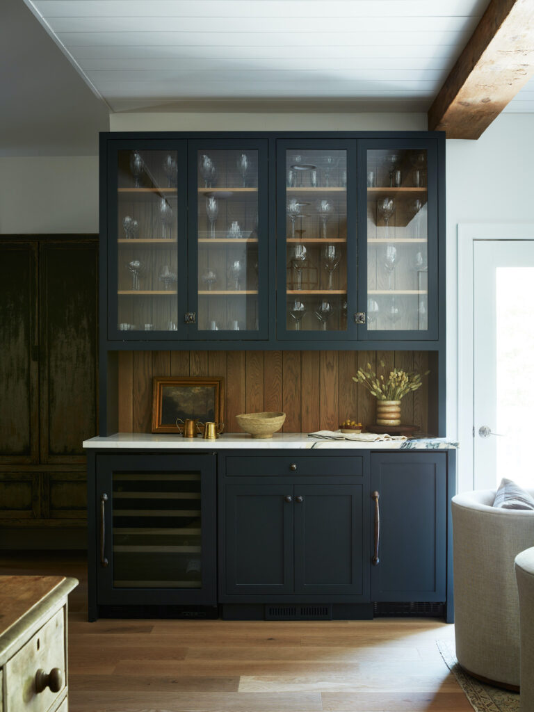 Small Touches of Eclectic Farmhouse Soften This Traditional Colonial ...