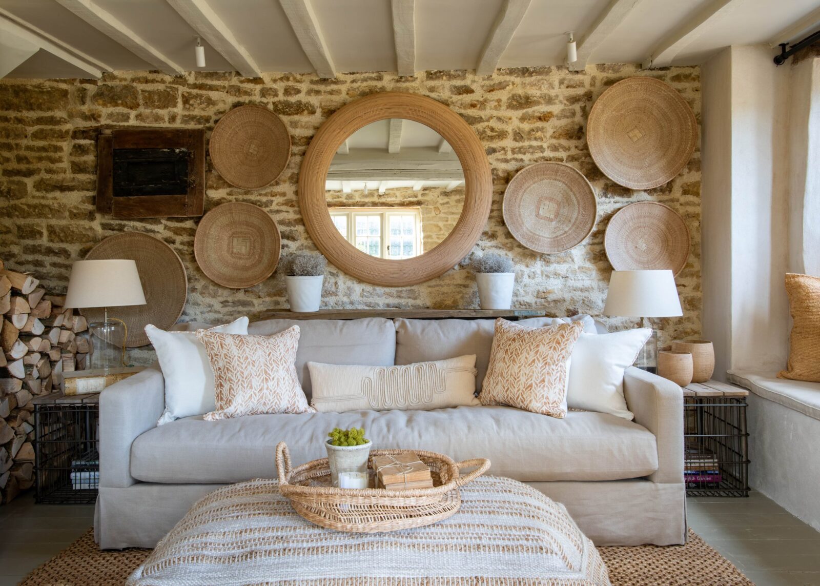 Love Both Homes from The Holiday? You Need to See This Modern English ...