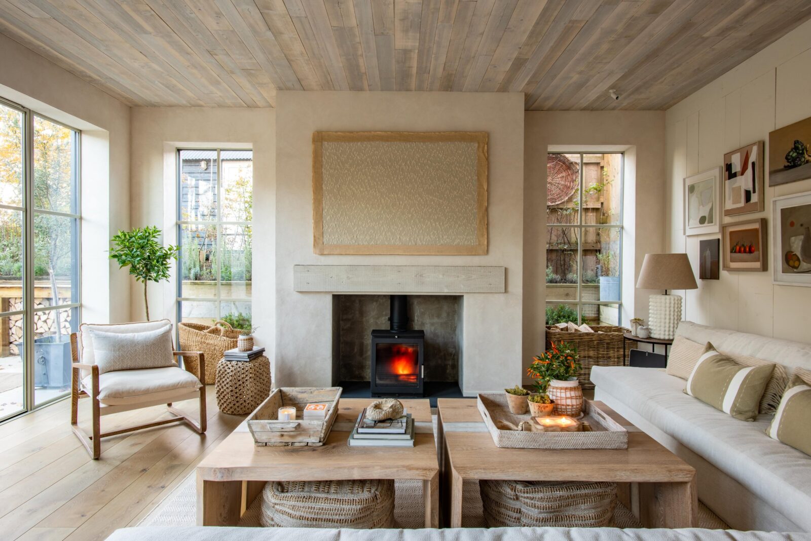 Love Both Homes from The Holiday? You Need to See This Modern English ...