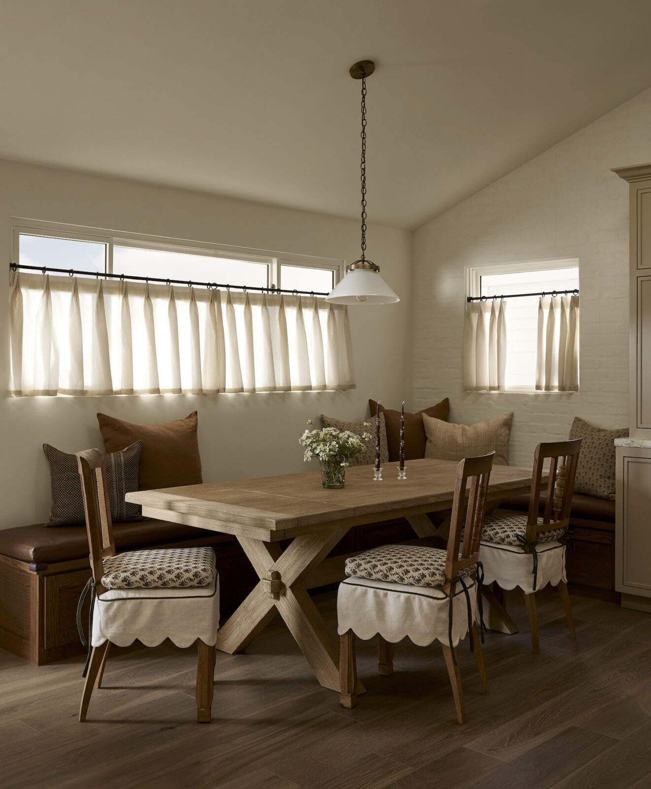 See a Modest Newport Cottage Become a Modern Charmer · Haven