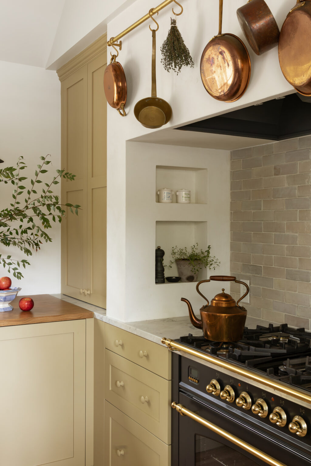 Modest English Kitchens Inspired A Modern-Heritage Renovation · Haven