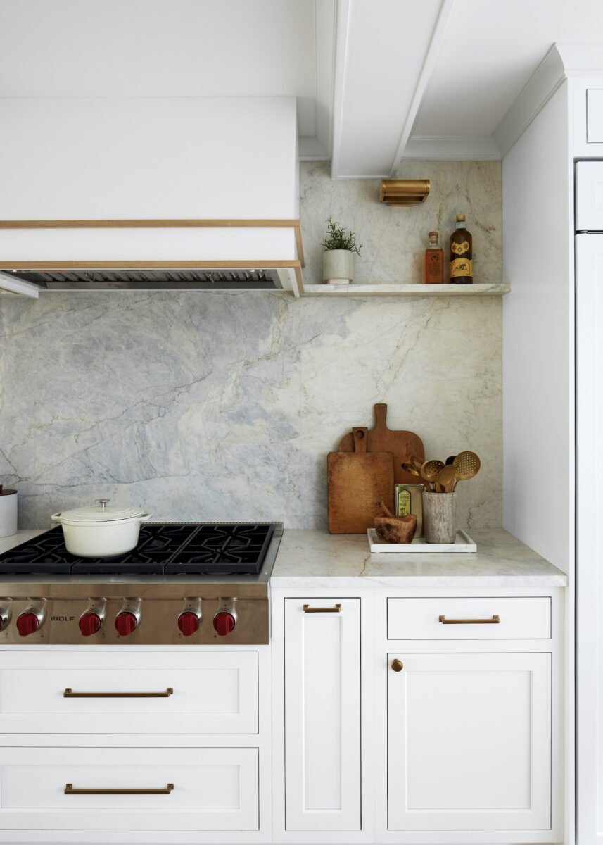 A Timeless Nature-Inspired Kitchen Designed to Celebrate Every Season ...
