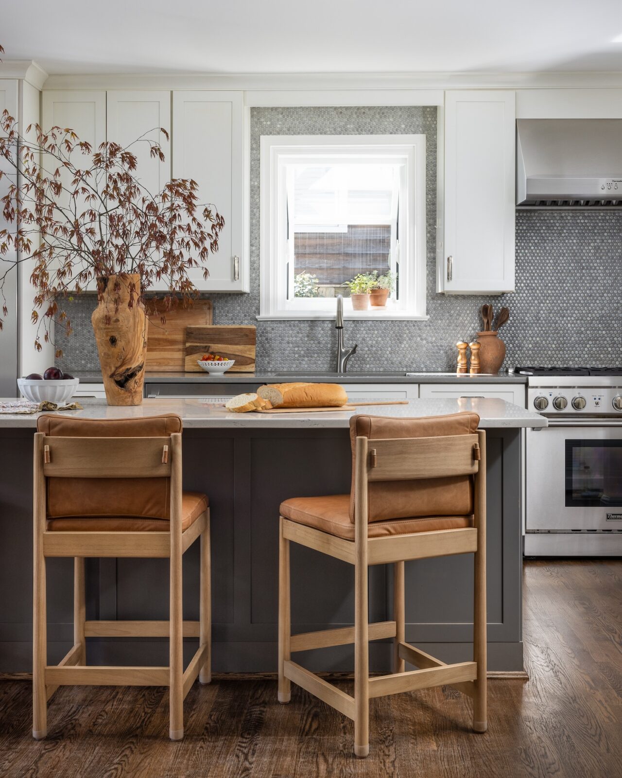 A Home Designed for Every Hour With Sunlit Spaces by Day and a Cozy ...