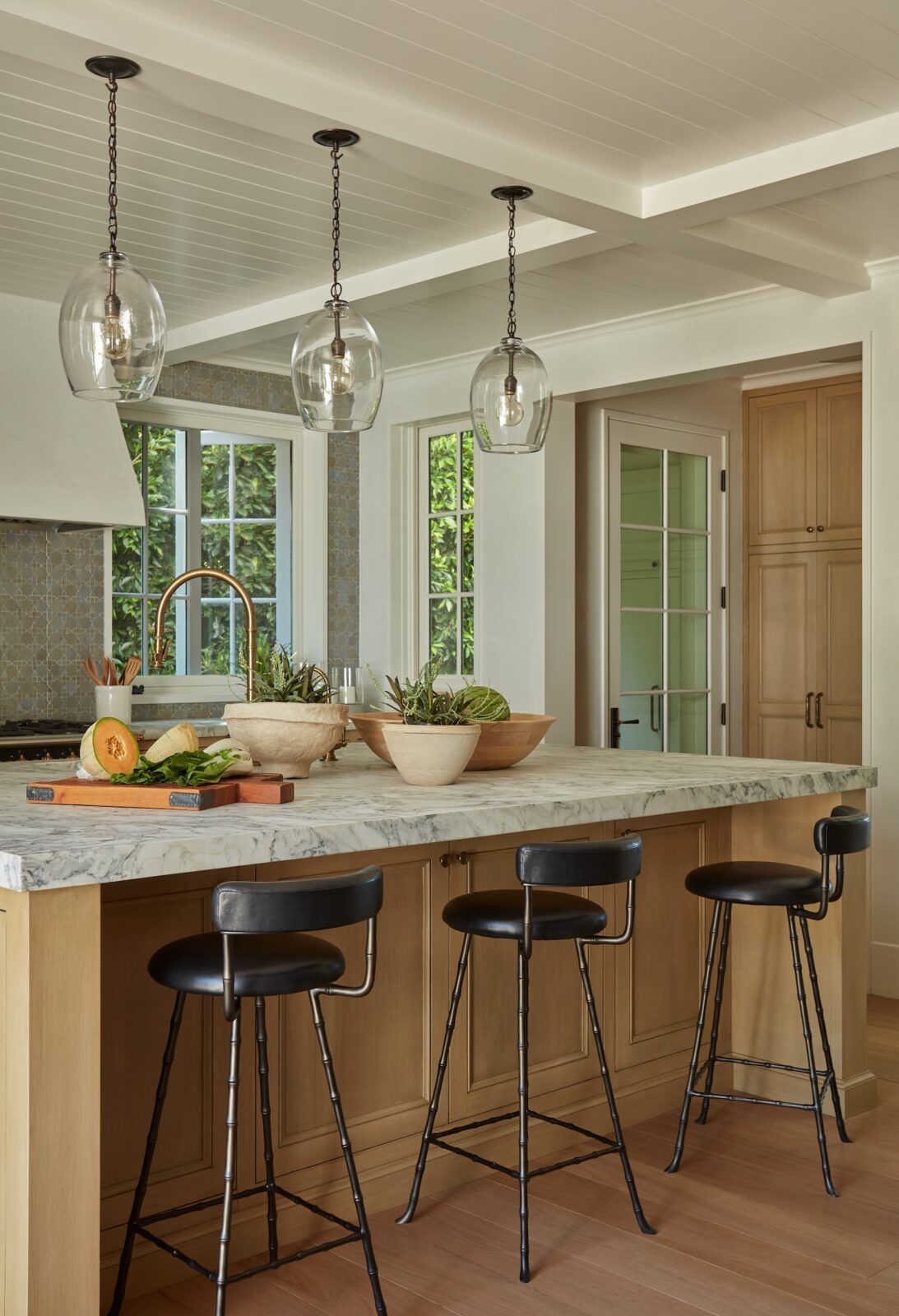 Bringing Year-Round Vacation Vibes to a Historic Coastal Cottage · Haven