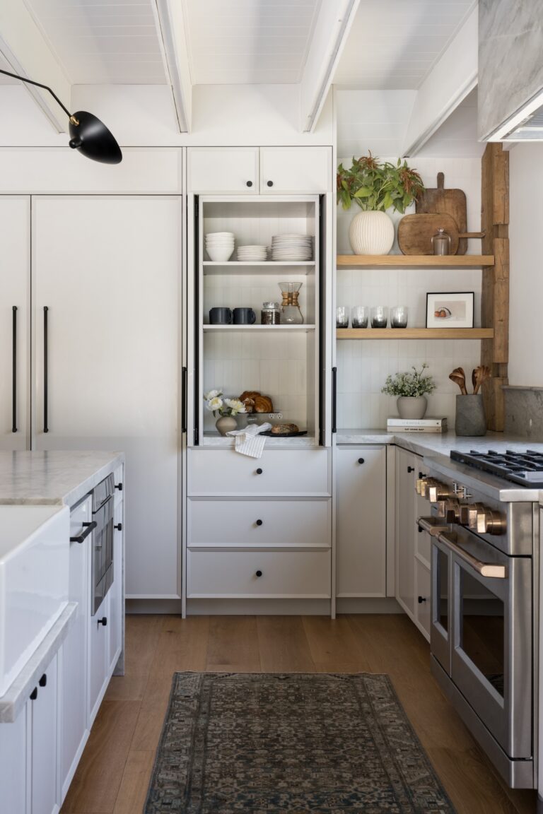 This Modern Organic Home Delivers the Ultimate Staycation Both Indoors ...