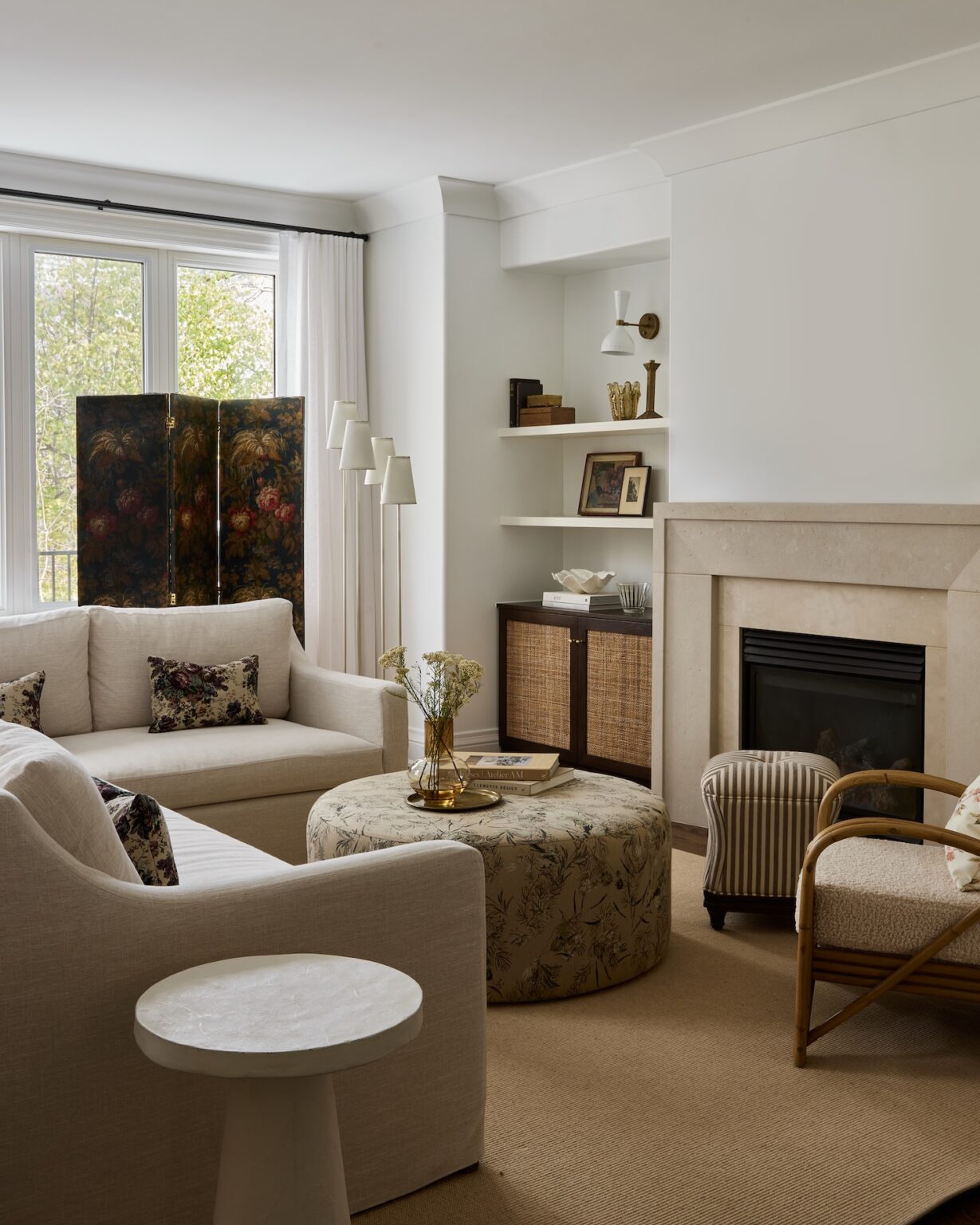 Modern Minimalism Meets English Charm in a Seamless Designer ...